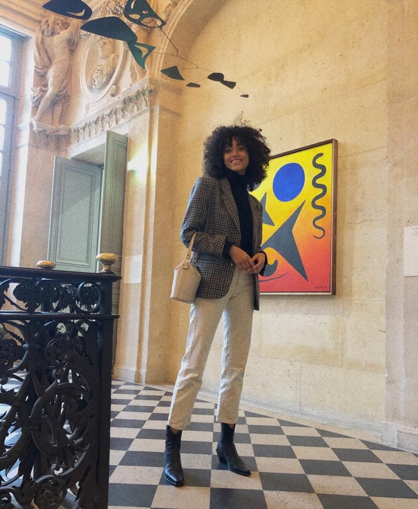 50 Chic French Fashion Influencers to Follow for French Style