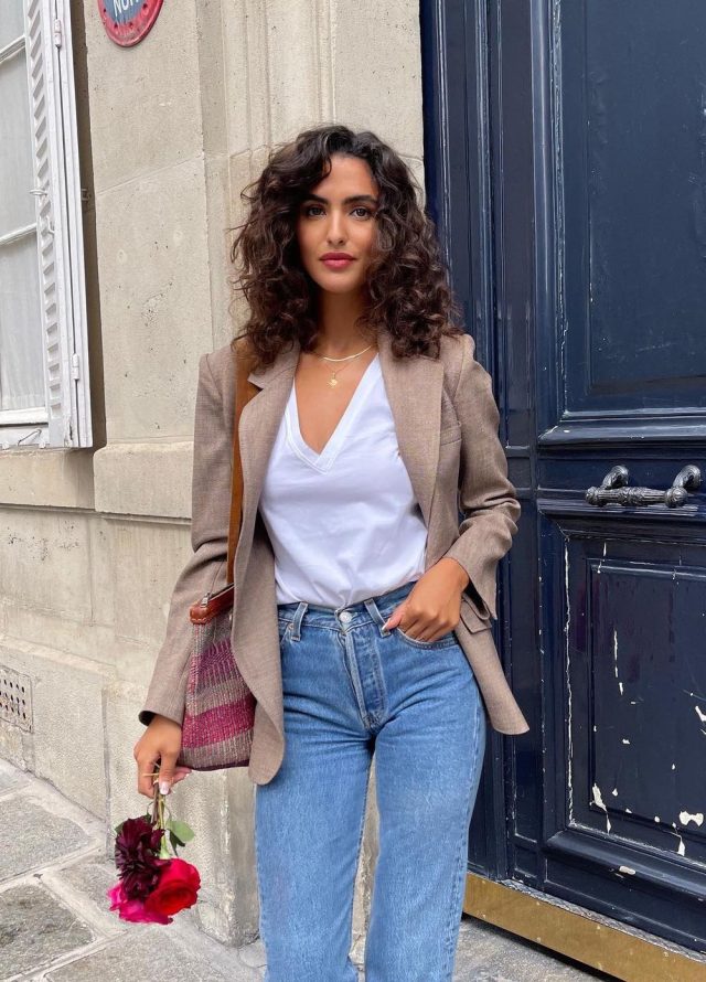 French Girl Aesthetic: How to Get the Look