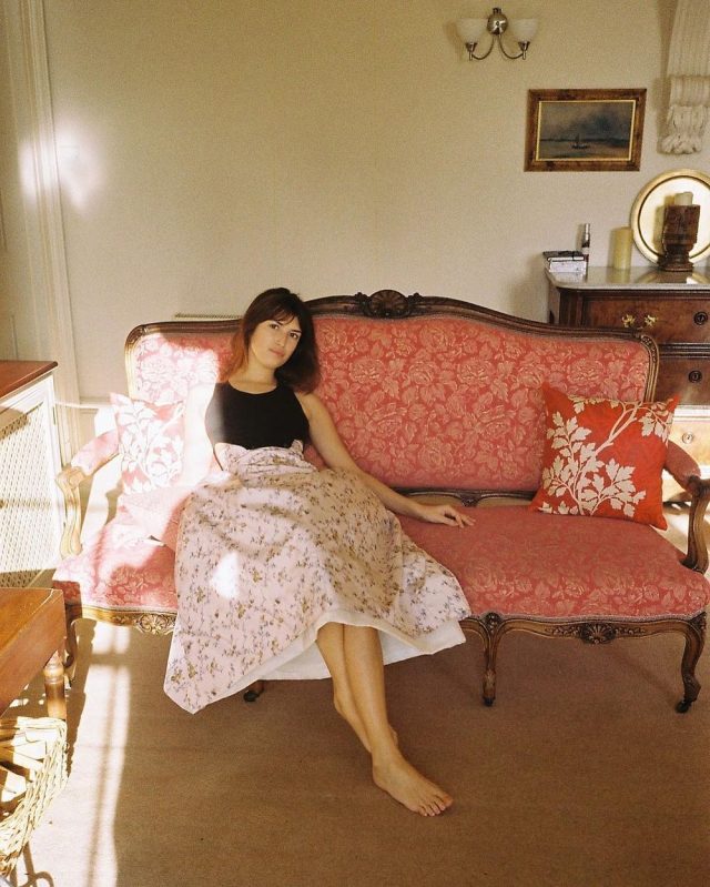 50 French Fashion Words To Learn Before Shopping In Paris