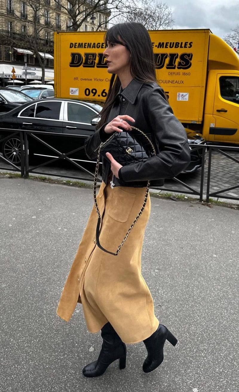 11 French Fashion Clichés Even 'Emily' Can't Resist