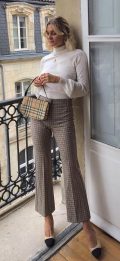 How to Dress like a French Girl at Work