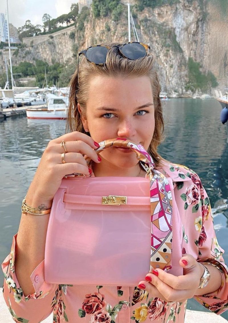 11 French Girl Hermès Kelly Bag Outfit Ideas