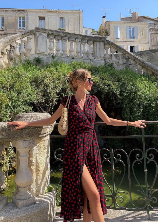 What to Wear in Provence: 15 Essential French Chic Wardrobe Items